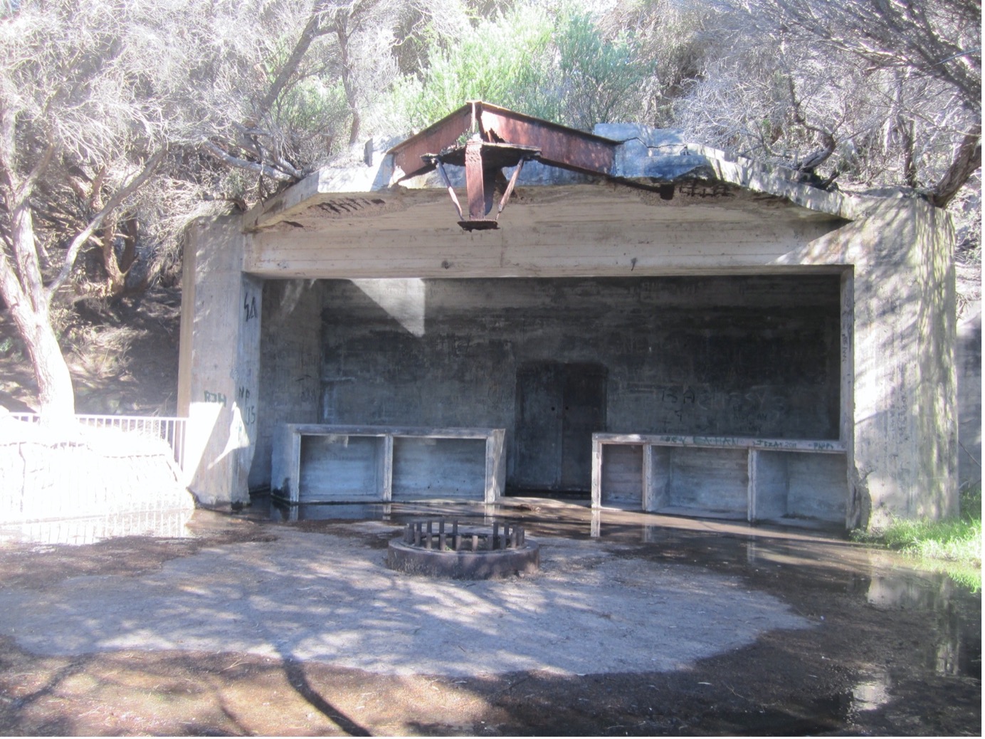 Camouflage of Mount Tomaree – 1941/42 – Port Stephens – a history ...